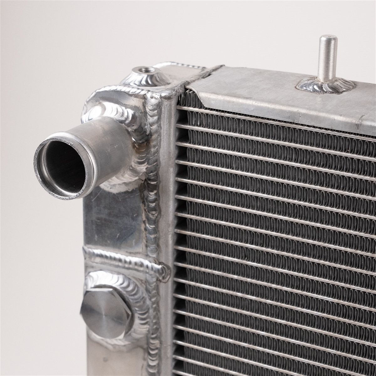 V12 Aluminum Radiator for XJS/XJ12 5.3L 1976-1992