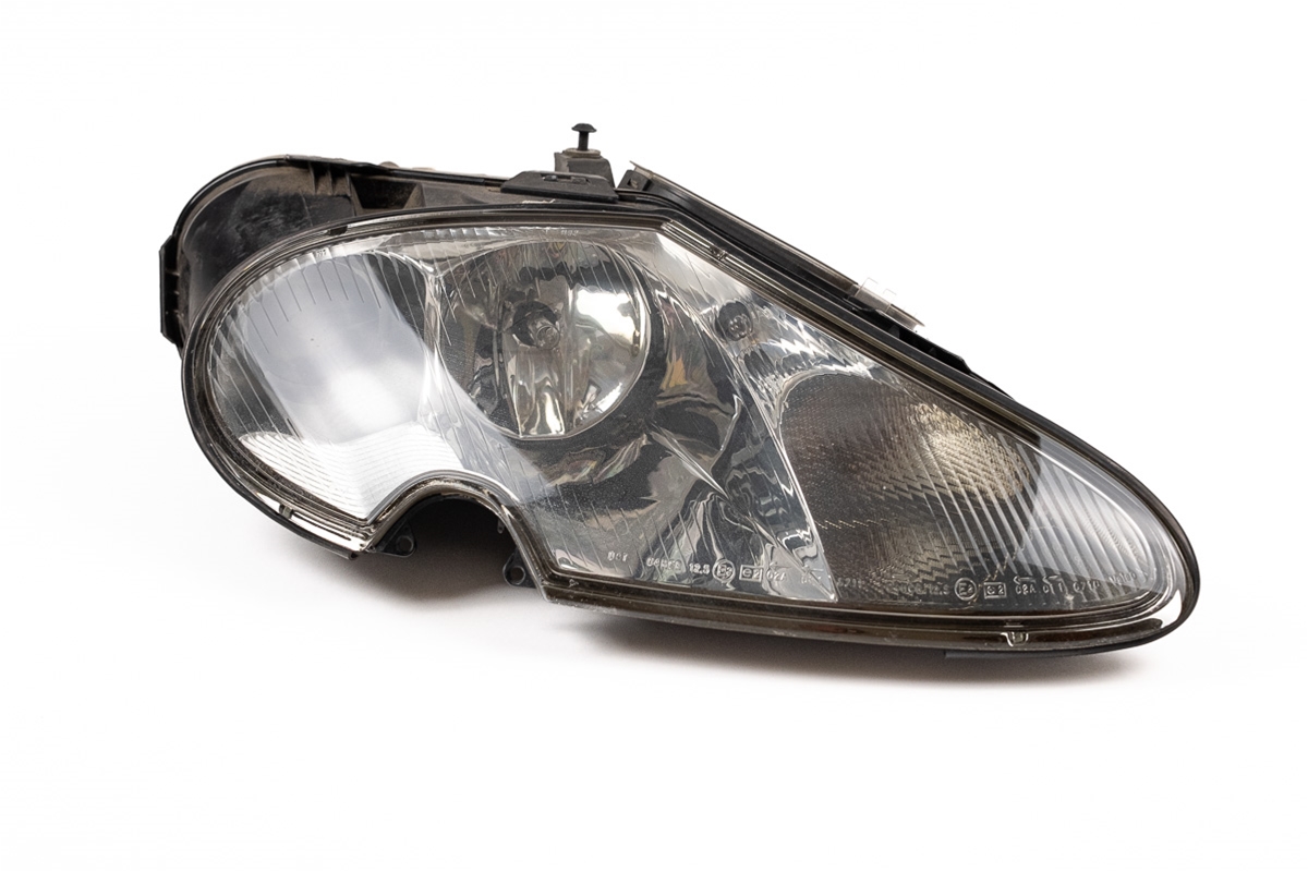 Right Hand Headlamp With Headlamp Washer - (USED)